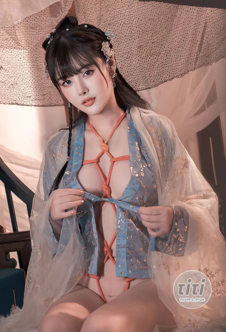 恋恋艾妮 – 汉服 [28P-96MB] – Titi 社