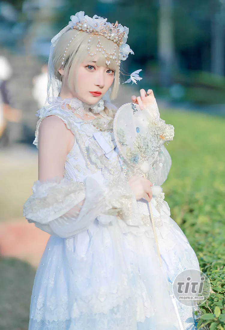 是三不是世w – NO.14 霜雪星辰 [23P-239MB] – Titi 社