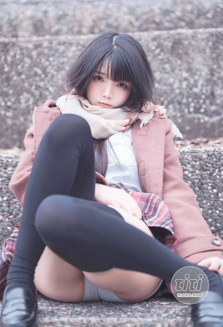 落落Raku_66 – NO.010 同級生 Her [56P-331MB] – Titi 社