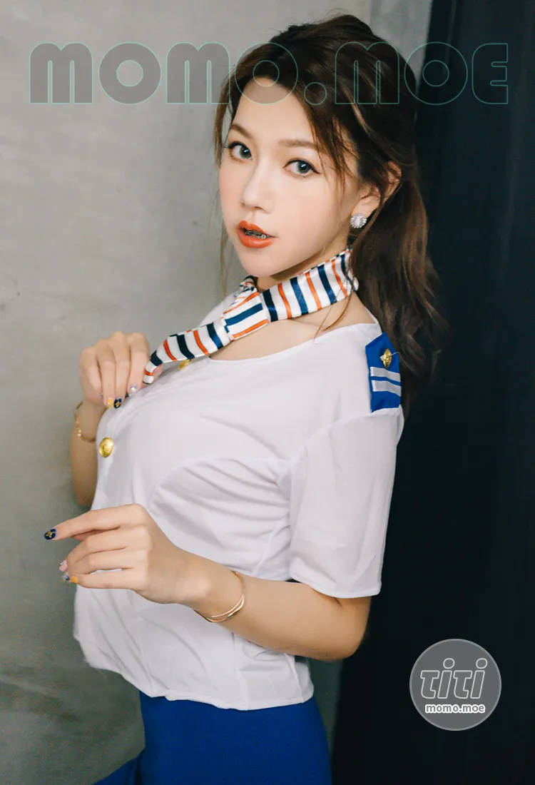 JV – 0028 昆娜 超正马尾空姐 [90P+2V-649MB] – Titi 社