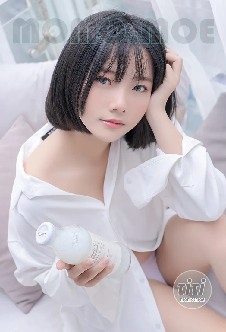 Messie Huang – NO.041 Boyfriend’s shirt [26P-60MB] – Titi 社